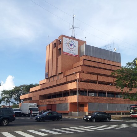 Jesús Tenreiro-Degwitz: Headquarters for the Corporación Venezolana de ...