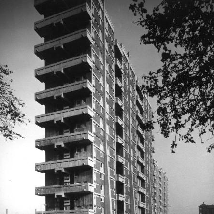 Sir Basil Spence: Hutchesontown C - #SOSBRUTALISM